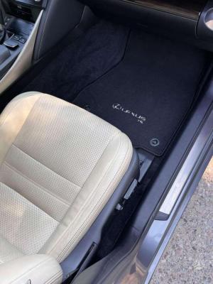 Grey Lexus LS 300h 2014 in Vilnius, with an engine capacity of 2.50 L and mileage of 254 thousand km for 12700 €, photo 11 on AUTOMOTO.COM.LV
