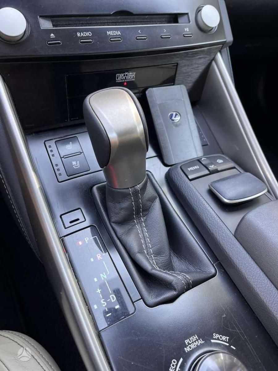 Grey Lexus LS 300h 2014 in Vilnius, with an engine capacity of 2.50 L and mileage of 254 thousand km for 12700 €, photo 15 on AUTOMOTO.COM.LV