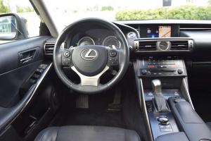 Серый Лексус LS 300h 2014 в Вильнюс, объемом двигателя 2.49 л и пробегом 248 тыс. км за 11900 €, фото 27 на AUTOMOTO.COM.LV