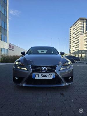 Pelēks Lexus LS 300h 2015 Viļņa, ar dzinēja tilpumu 2.49 L un nobraukumu 223 tūkst. km par 14850 €, foto 15 vietnē AUTOMOTO.COM.LV