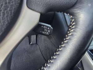 Pelēks Lexus LS 300h 2015 Viļņa, ar dzinēja tilpumu 2.49 L un nobraukumu 223 tūkst. km par 14850 €, foto 32 vietnē AUTOMOTO.COM.LV