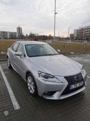 Grey Lexus LS 300h 2016 in Vilnius, with an engine capacity of 2.49 L and mileage of 190 thousand km for 14400 €, photo 2 on AUTOMOTO.COM.LV