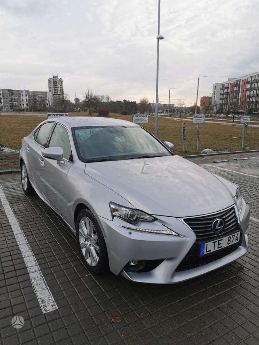 Grey Lexus LS 300h 2016 in Vilnius, with an engine capacity of 2.49 L and mileage of 190 thousand km for 14400 €, photo 2 on AUTOMOTO.COM.LV