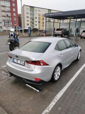 Grey Lexus LS 300h 2016 in Vilnius, with an engine capacity of 2.49 L and mileage of 190 thousand km for 14400 €, photo 3 on AUTOMOTO.COM.LV