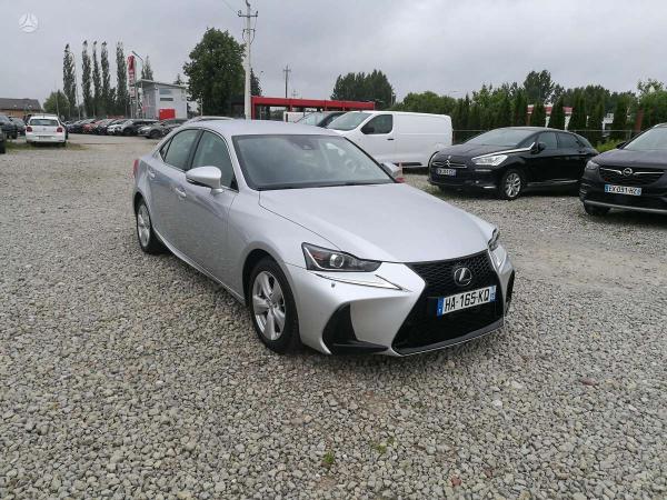 Pelēks Lexus LS 300h 2018 Tauragė, ar dzinēja tilpumu 2.50 L un nobraukumu 162 tūkst. km par 17500 €, foto 1 vietnē AUTOMOTO.COM.LV