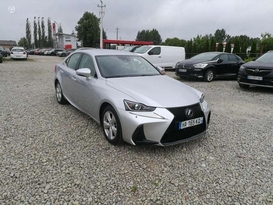 Pelēks Lexus LS 300h 2018 Tauragė, ar dzinēja tilpumu 2.50 L un nobraukumu 162 tūkst. km par 17500 €, foto 1 vietnē AUTOMOTO.COM.LV