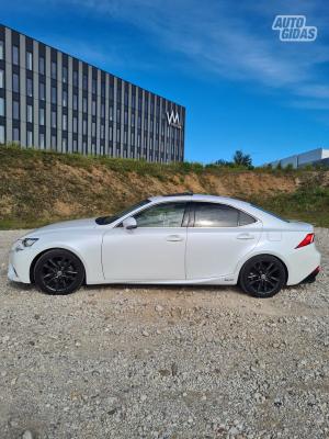 Lexus LS 300h 2013 in Vilnius, with an engine capacity of 2.50 L and mileage of 284 thousand km for 11999 €, photo 4 on AUTOMOTO.COM.LV