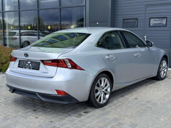 Лексус LS 300h 2015 в Вильнюс, объемом двигателя 2.49 л и пробегом 236 тыс. км за 14666 €, фото 4 на AUTOMOTO.COM.LV