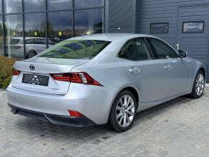 Lexus LS 300h 2015 in Vilnius, with an engine capacity of 2.49 L and mileage of 236 thousand km for 14666 €, photo 5 on AUTOMOTO.COM.LV