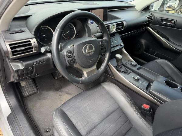 Лексус LS 300h 2015 в Вильнюс, объемом двигателя 2.49 л и пробегом 236 тыс. км за 14666 €, фото 7 на AUTOMOTO.COM.LV