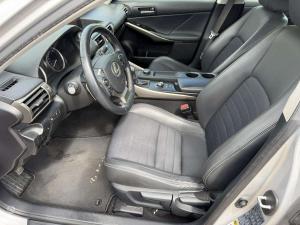 Lexus LS 300h 2015 in Vilnius, with an engine capacity of 2.49 L and mileage of 236 thousand km for 14666 €, photo 10 on AUTOMOTO.COM.LV