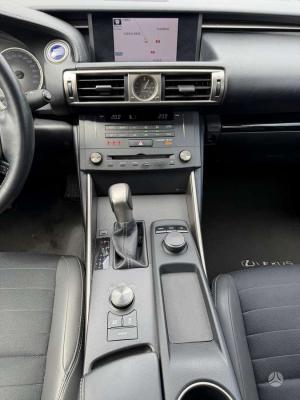 Lexus LS 300h 2015 in Vilnius, with an engine capacity of 2.49 L and mileage of 236 thousand km for 14666 €, photo 11 on AUTOMOTO.COM.LV
