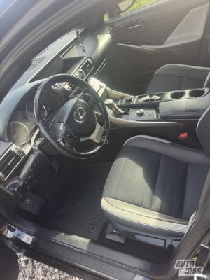 Lexus LS 300h 2016 in Siauliai, with an engine capacity of 2.50 L and mileage of 193 thousand km for 14900 €, photo 11 on AUTOMOTO.COM.LV
