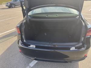 Lexus LS 300h 2016 in Siauliai, with an engine capacity of 2.50 L and mileage of 193 thousand km for 14900 €, photo 14 on AUTOMOTO.COM.LV