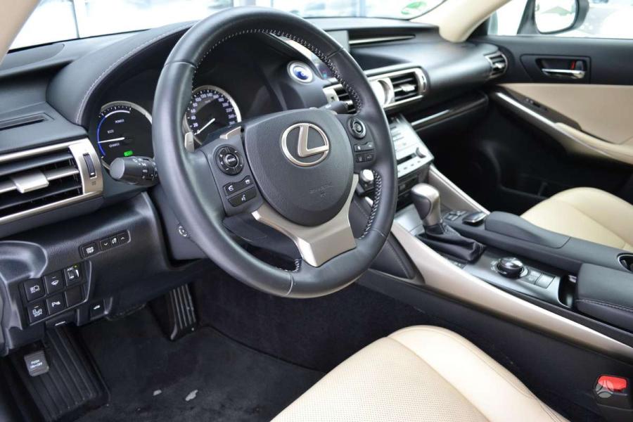 Balts Lexus LS 300h 2013 Viļņa, ar dzinēja tilpumu 2.49 L un nobraukumu 208 tūkst. km par 16500 €, foto 15 vietnē AUTOMOTO.COM.LV