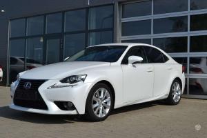 Balts Lexus LS 300h 2013 Viļņa, ar dzinēja tilpumu 2.49 L un nobraukumu 261 tūkst. km par 14000 €, foto 3 vietnē AUTOMOTO.COM.LV