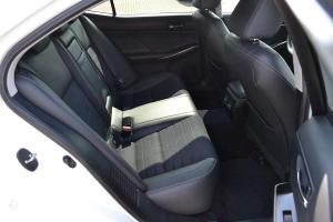 Balts Lexus LS 300h 2013 Viļņa, ar dzinēja tilpumu 2.49 L un nobraukumu 261 tūkst. km par 14000 €, foto 20 vietnē AUTOMOTO.COM.LV