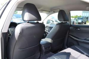 Balts Lexus LS 300h 2013 Viļņa, ar dzinēja tilpumu 2.49 L un nobraukumu 261 tūkst. km par 14000 €, foto 24 vietnē AUTOMOTO.COM.LV