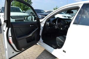 Balts Lexus LS 300h 2013 Viļņa, ar dzinēja tilpumu 2.49 L un nobraukumu 261 tūkst. km par 14000 €, foto 31 vietnē AUTOMOTO.COM.LV