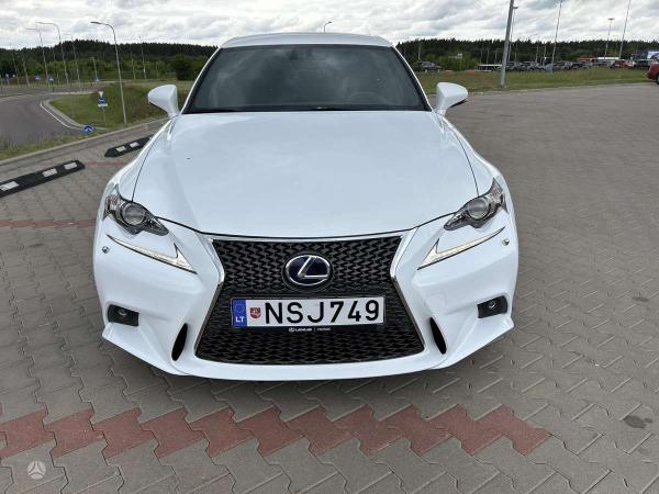 Balts Lexus LS 300h 2013 Viļņa, ar dzinēja tilpumu 0.00 L un nobraukumu 95 tūkst. km par 14900 €, foto 1 vietnē AUTOMOTO.COM.LV