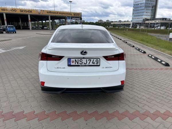Balts Lexus LS 300h 2013 Viļņa, ar dzinēja tilpumu 0.00 L un nobraukumu 95 tūkst. km par 14900 €, foto 6 vietnē AUTOMOTO.COM.LV