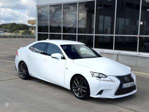 White Lexus LS 300h 2013 in Vilnius, with an engine capacity of 2.50 L and mileage of 94 thousand km for 13900 €, photo 8 on AUTOMOTO.COM.LV