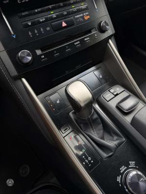 White Lexus LS 300h 2013 in Vilnius, with an engine capacity of 2.50 L and mileage of 94 thousand km for 13900 €, photo 22 on AUTOMOTO.COM.LV