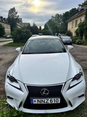 Balts Lexus LS 300h 2014 Viļņa, ar dzinēja tilpumu 2.49 L un nobraukumu 330 tūkst. km par 10800 €, foto 4 vietnē AUTOMOTO.COM.LV