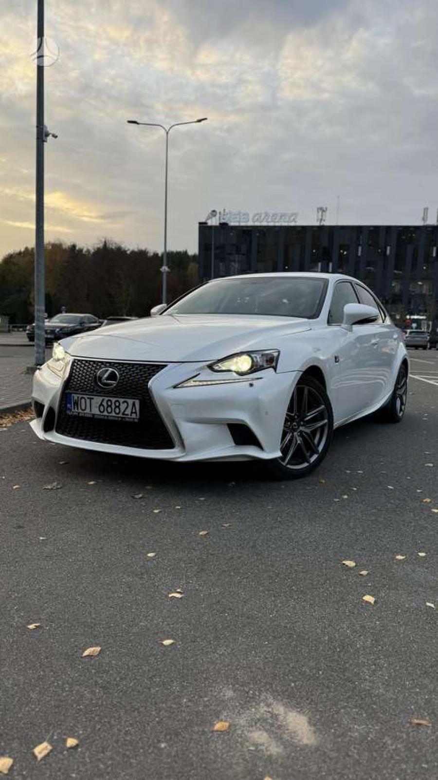 Balts Lexus LS 300h 2015 Viļņa, ar dzinēja tilpumu 2.50 L un nobraukumu 176 tūkst. km par 12600 €, foto 3 vietnē AUTOMOTO.COM.LV
