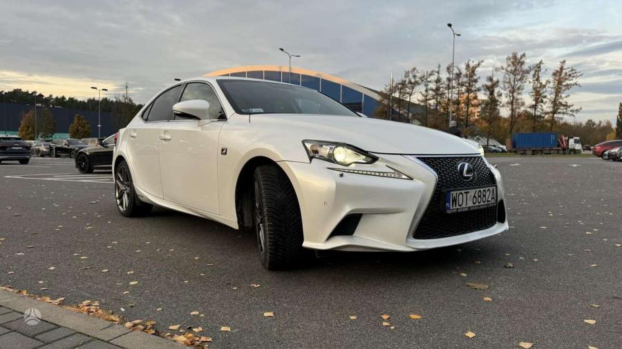 Balts Lexus LS 300h 2015 Viļņa, ar dzinēja tilpumu 2.50 L un nobraukumu 176 tūkst. km par 12600 €, foto 6 vietnē AUTOMOTO.COM.LV