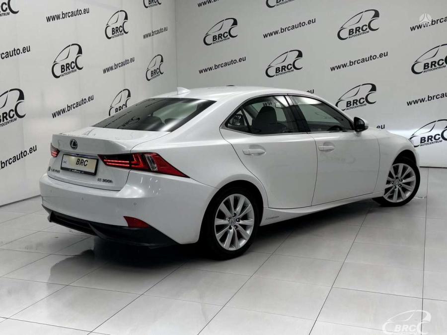 White Lexus LS 300h 2016 in Vilnius, with an engine capacity of 2.50 L and mileage of 170 thousand km for 14900 €, photo 3 on AUTOMOTO.COM.LV
