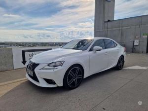 White Lexus LS 300h 2016 in Vilnius, with an engine capacity of 3.00 L and mileage of 245 thousand km for 13800 €, photo 4 on AUTOMOTO.COM.LV
