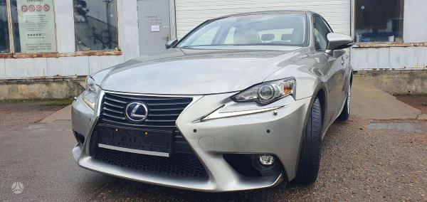 Yellow Lexus LS 300h 2015 in Kaunas, with an engine capacity of 2.50 L and mileage of 270 thousand km for 12499 €, photo 3 on AUTOMOTO.COM.LV