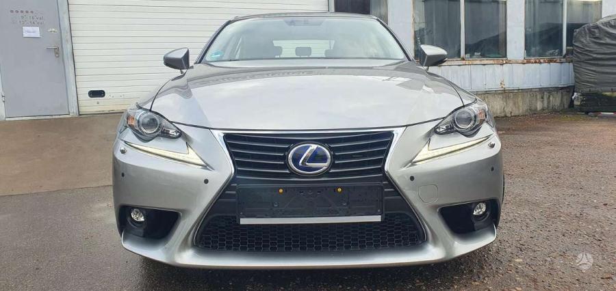 Yellow Lexus LS 300h 2015 in Kaunas, with an engine capacity of 2.50 L and mileage of 265 thousand km for 11999 €, photo 3 on AUTOMOTO.COM.LV