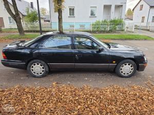 Zaļš Lexus LS 400 1997 Alīta, ar dzinēja tilpumu 4.00 L un nobraukumu 414 tūkst. km par 1950 €, foto 7 vietnē AUTOMOTO.COM.LV
