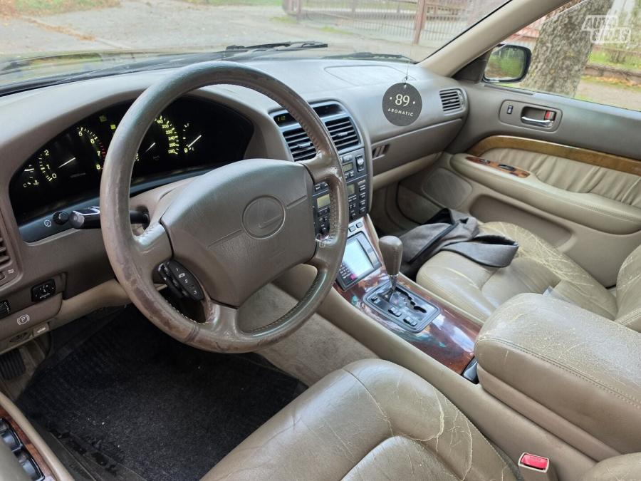 Zaļš Lexus LS 400 1997 Alīta, ar dzinēja tilpumu 4.00 L un nobraukumu 414 tūkst. km par 1950 €, foto 8 vietnē AUTOMOTO.COM.LV