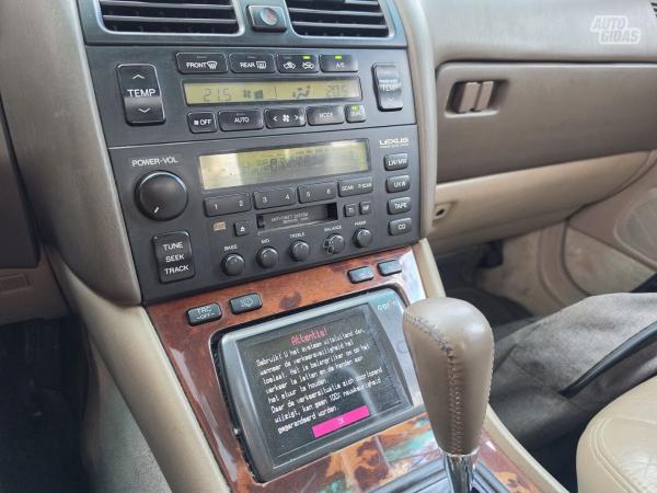 Zaļš Lexus LS 400 1997 Alīta, ar dzinēja tilpumu 4.00 L un nobraukumu 414 tūkst. km par 1950 €, foto 9 vietnē AUTOMOTO.COM.LV