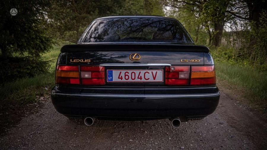 Lexus LS 400 1992 Kauņa, ar dzinēja tilpumu 3.97 L un nobraukumu 300 tūkst. km par 9500 €, foto 4 vietnē AUTOMOTO.COM.LV