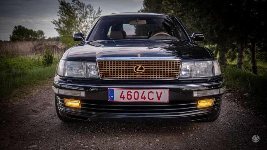 Lexus LS 400 1992 Kauņa, ar dzinēja tilpumu 3.97 L un nobraukumu 300 tūkst. km par 9500 €, foto 5 vietnē AUTOMOTO.COM.LV