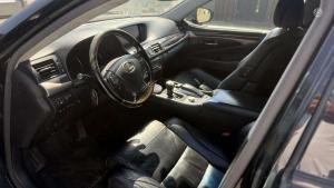 Black Lexus LS 460 2014 in Vilnius, with an engine capacity of 4.60 L and mileage of 220 thousand km for 8400 €, photo 5 on AUTOMOTO.COM.LV