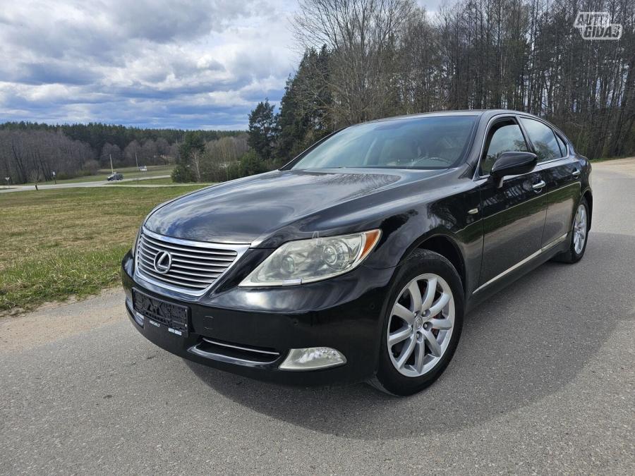 Melns Lexus LS 460 2008 Viļņa, ar dzinēja tilpumu 4.60 L un nobraukumu 285 tūkst. km par 3400 €, foto 7 vietnē AUTOMOTO.COM.LV