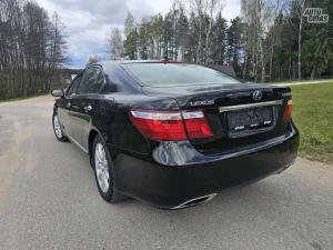 Melns Lexus LS 460 2008 Viļņa, ar dzinēja tilpumu 4.60 L un nobraukumu 285 tūkst. km par 3400 €, foto 8 vietnē AUTOMOTO.COM.LV