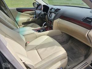 Melns Lexus LS 460 2008 Viļņa, ar dzinēja tilpumu 4.60 L un nobraukumu 285 tūkst. km par 3400 €, foto 11 vietnē AUTOMOTO.COM.LV