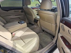 Melns Lexus LS 460 2008 Viļņa, ar dzinēja tilpumu 4.60 L un nobraukumu 285 tūkst. km par 3400 €, foto 17 vietnē AUTOMOTO.COM.LV