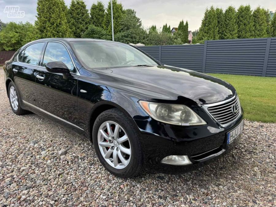 Черный Лексус LS 460 2008 в Вильнюс, объемом двигателя 4.60 л и пробегом 280 тыс. км за 2500 €, фото 1 на AUTOMOTO.COM.LV