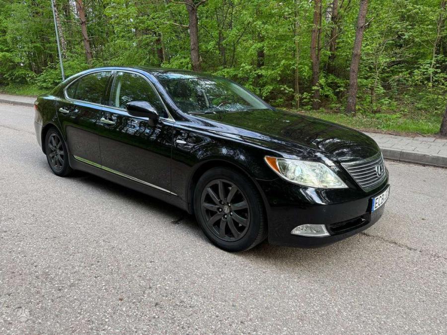 Melns Lexus LS 460 2008 Viļņa, ar dzinēja tilpumu 4.61 L un nobraukumu 217 tūkst. km par 6999 €, foto 19 vietnē AUTOMOTO.COM.LV