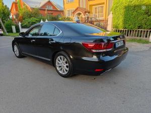 Melns Lexus LS 460 2015 Šauļi, ar dzinēja tilpumu 4.61 L un nobraukumu 349 tūkst. km par 14900 €, foto 4 vietnē AUTOMOTO.COM.LV