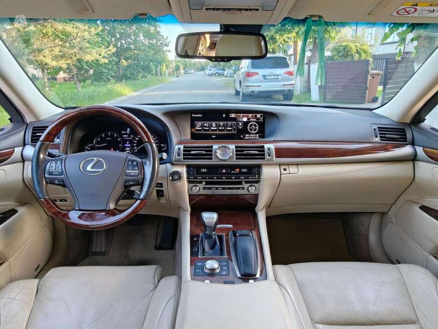 Melns Lexus LS 460 2015 Šauļi, ar dzinēja tilpumu 4.61 L un nobraukumu 349 tūkst. km par 14900 €, foto 8 vietnē AUTOMOTO.COM.LV