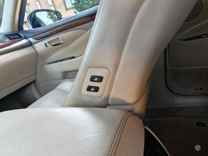 Melns Lexus LS 460 2015 Šauļi, ar dzinēja tilpumu 4.61 L un nobraukumu 349 tūkst. km par 14900 €, foto 18 vietnē AUTOMOTO.COM.LV
