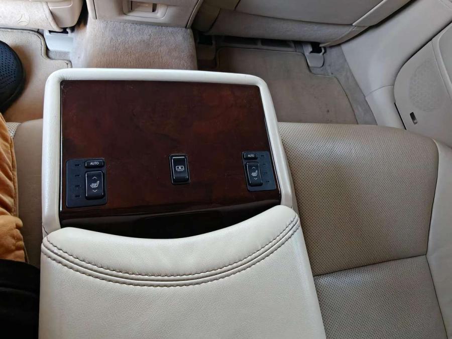 Melns Lexus LS 460 2015 Šauļi, ar dzinēja tilpumu 4.61 L un nobraukumu 349 tūkst. km par 14900 €, foto 19 vietnē AUTOMOTO.COM.LV